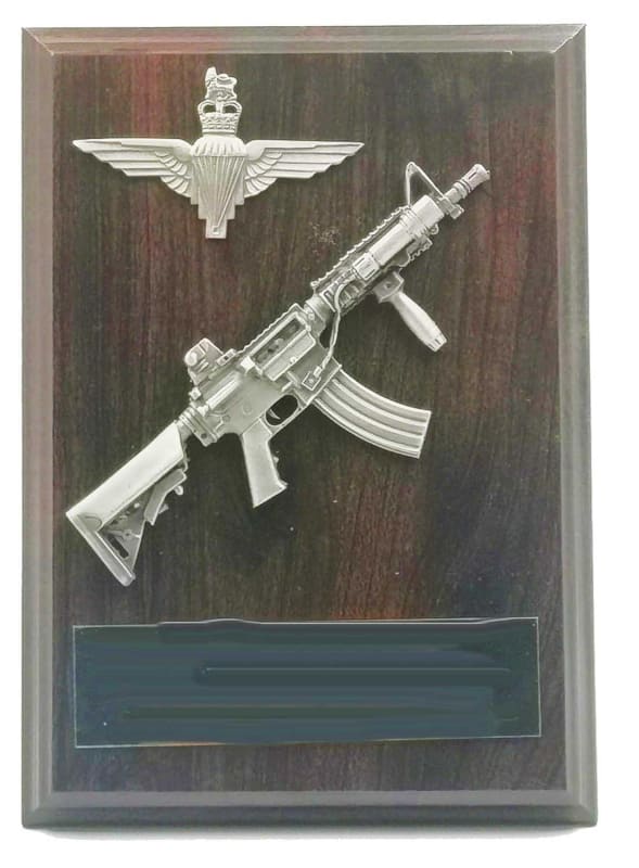 DIEMACO C8 RIFLE and CAP BADGE Military Plaque – Fat Chimp Forces Wear ...
